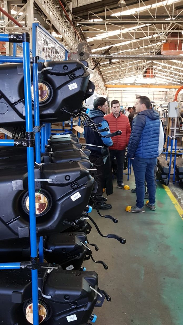 Visita a la Fábrica Plastic Omnium Auto Inergy | UOM Seccional Vicente ...